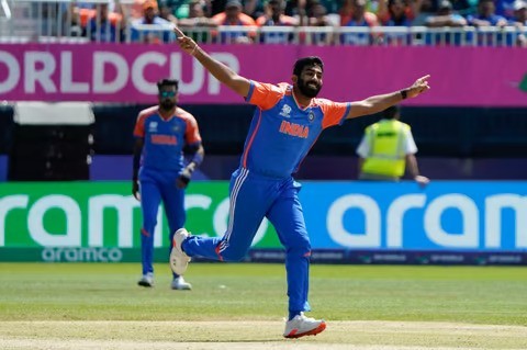 বুমরাকে স্যালুট জানালেন রোহিত শর্মা
