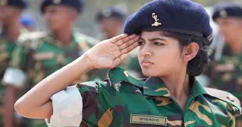 সশস্ত্র বাহিনীতে পুরুষের সঙ্গে সমানতালে এগিয়ে যাচ্ছেন নারীরা