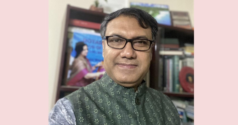 ভারতের সবকিছু ভেঙে ভেঙে পড়ছে!