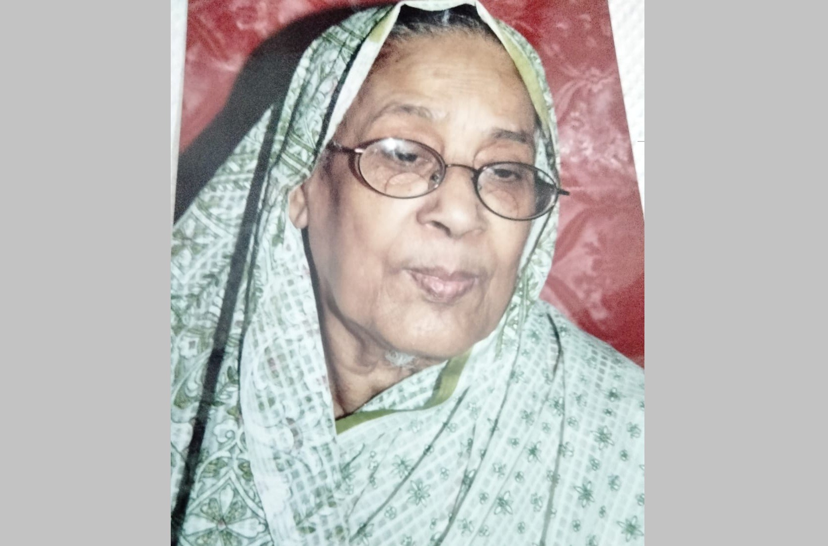 সাংবাদিক ইকবাল মোহাম্মদ খানের মায়ের দাফন সম্পন্ন